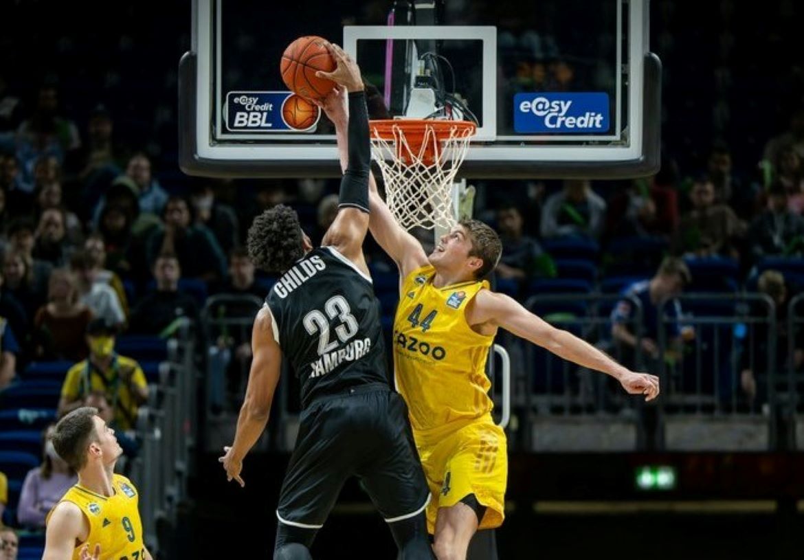 Με το δεξί η Άλμπα στη νέα σεζόν(vids) - Basketa.gr