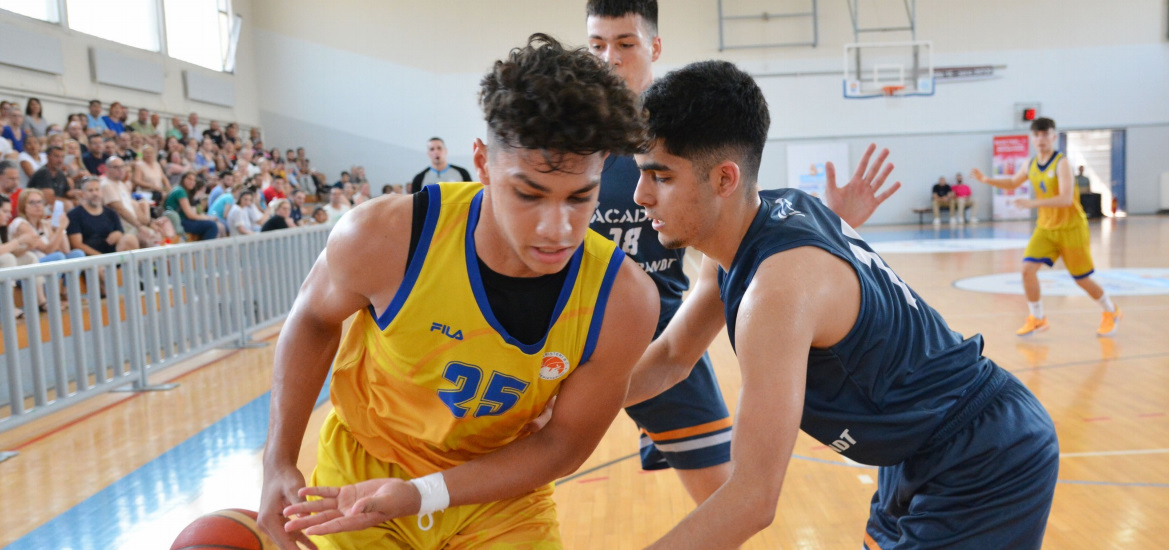 Πανελλήνιο Παίδων: Δύσκολα στο 3/3 το Περιστέρι, έμεινε εκτός το ΔΕΚΑ - Basketa.gr