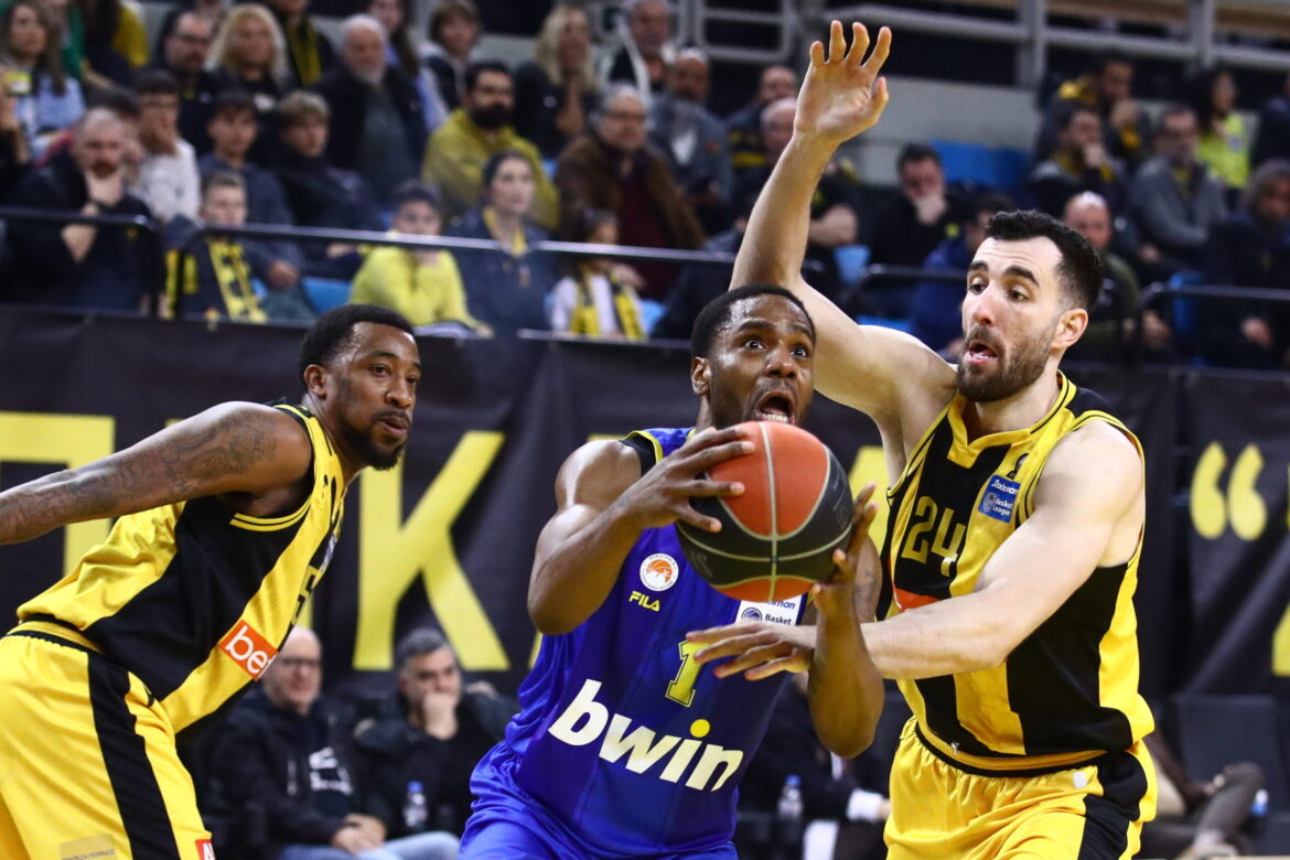 ΑΕΚ-Περιστέρι 97-101: Της στέρησε την 6η θέση με «ηγετικό» Ράγκλαντ ...
