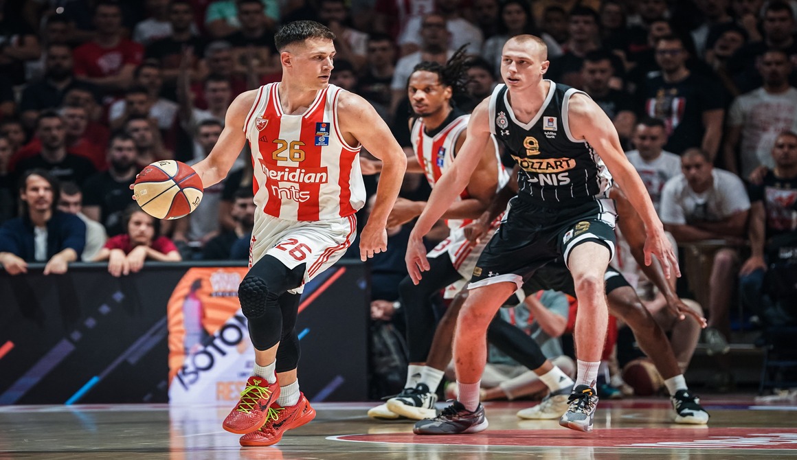 Ο Ερυθρός Αστέρας πήρε οριακή νίκη κόντρα στη Παρτιζάν και έκανε το 1-0 ...