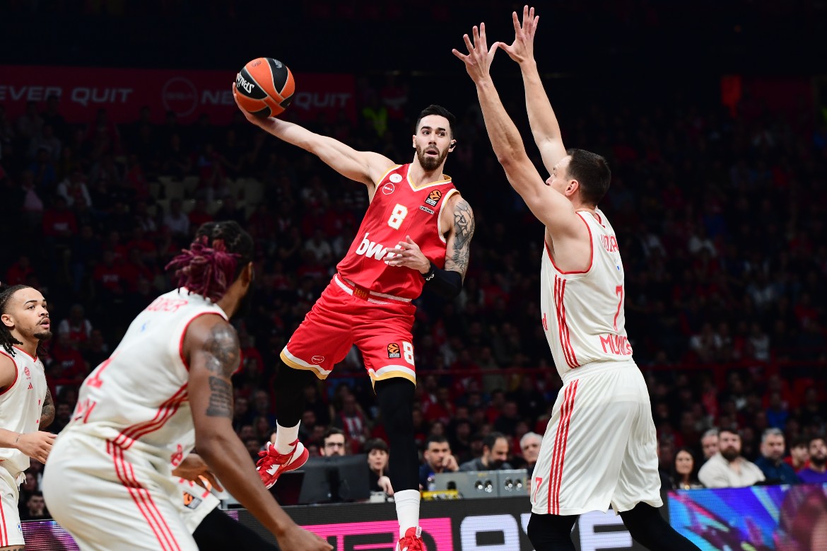 Βιλντόσα: «Είμαι πολύ χαρούμενος εδώ, είμαστε τυχεροί που έχουμε τον Βεζένκοφ» - Basketa.gr