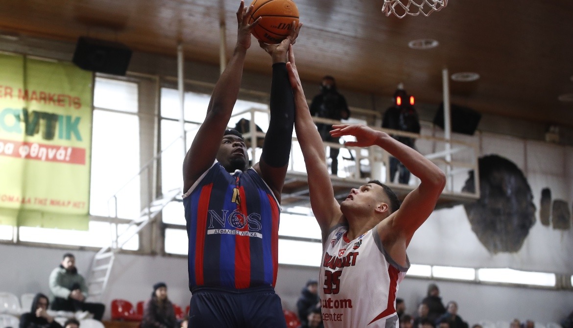 Νήαρ Ήστ - Τρίκαλα 64-70: Έτσι πέρασε από τη Καισαριάνη (vid) - Basketa.gr