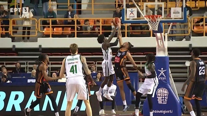 Προμηθέας-Παναθηναϊκός: Εντυπωσιακή τάπα του Καραγιαννίδη στον Ναν (Vids) - Basketa.gr