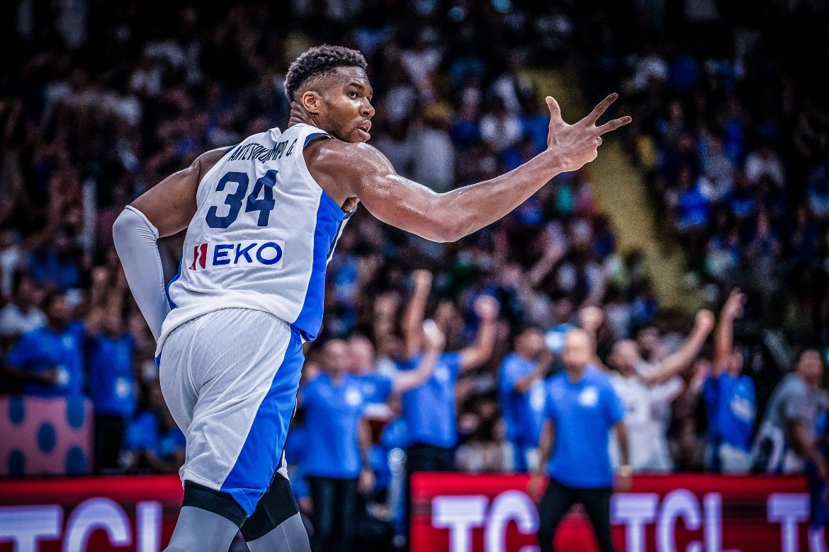 Λιθουανία-Ελλάδα: «Βράχος» Βαλαντσιούνας και... ασταμάτητος Γιάννης (vids) - Basketa.gr