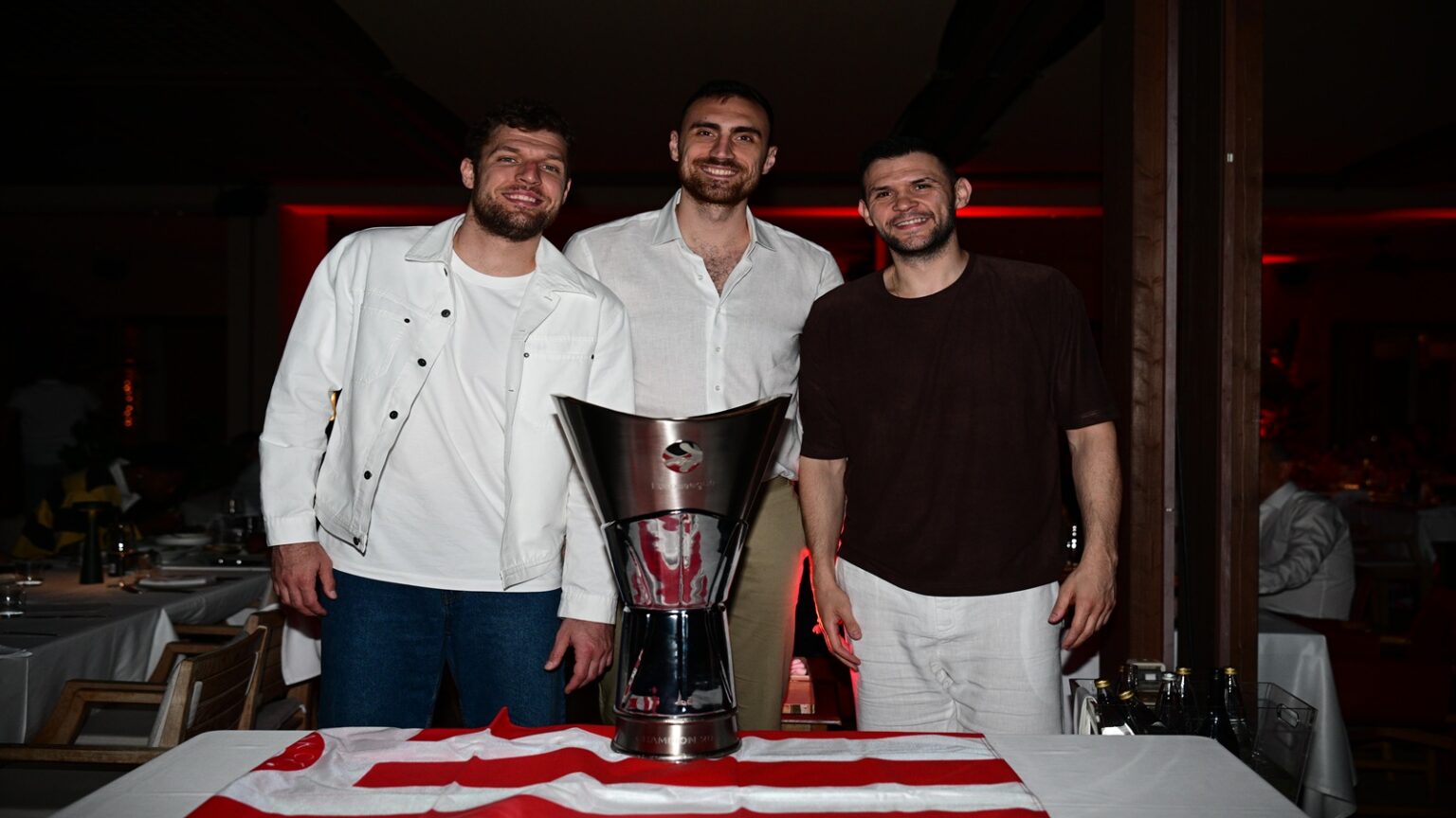 Μιλουτίνοφ: «H πραγματική Magic Moment του Final Four ήταν όταν ο ...